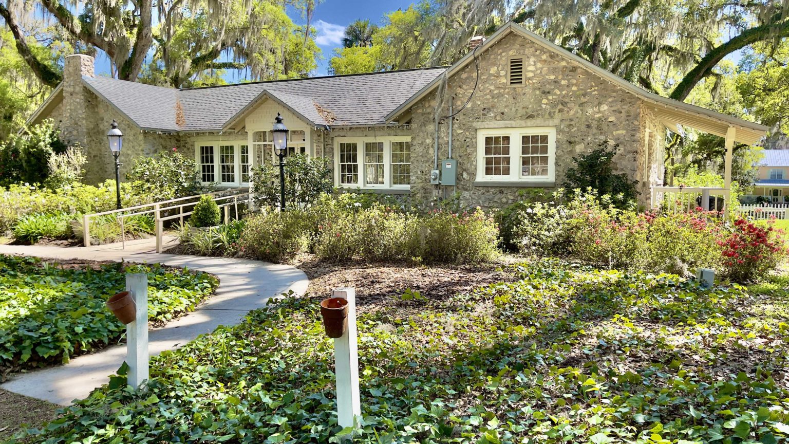Van Ness Park-Community Center – The Town of McIntosh